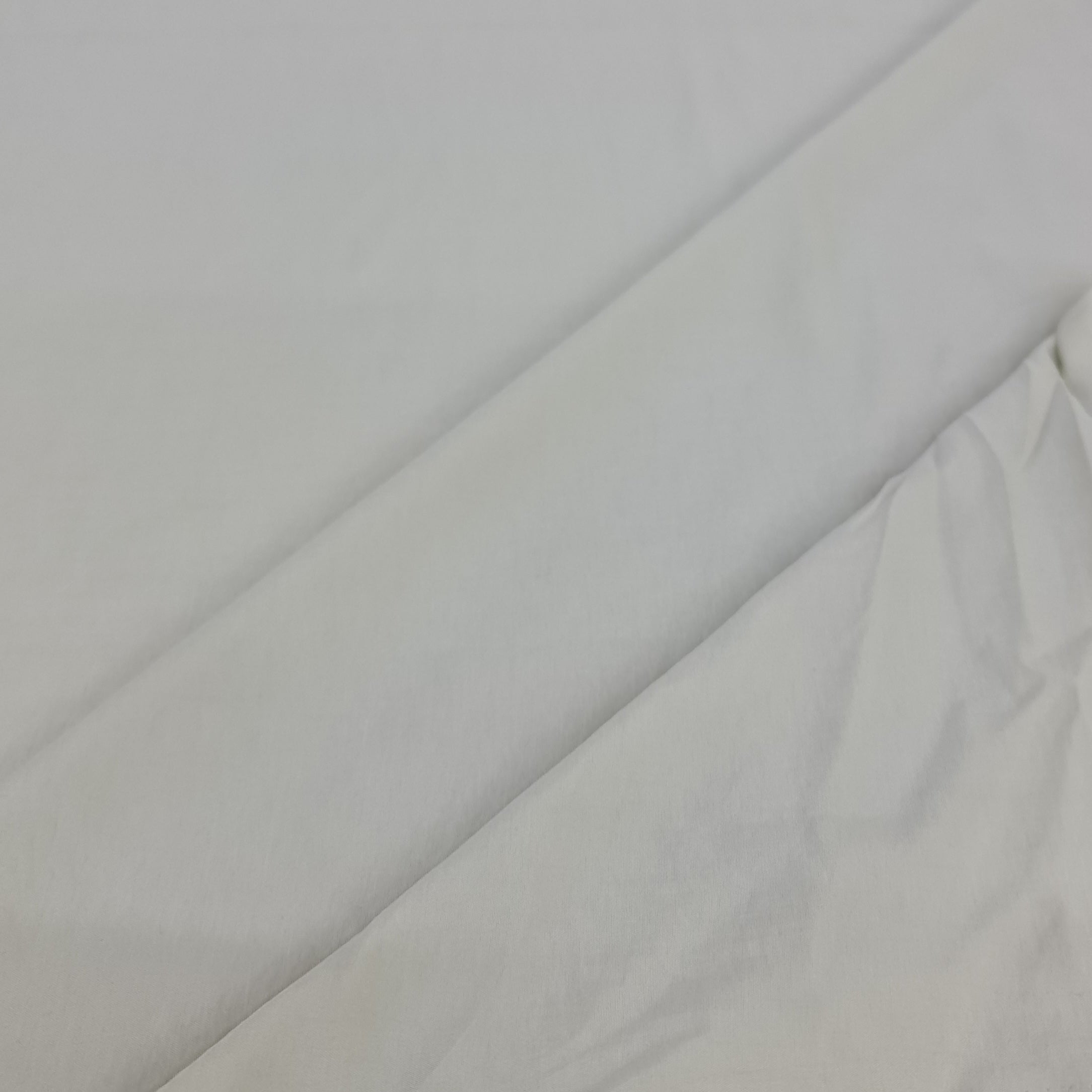 Taslon- White – Misbaah Stores